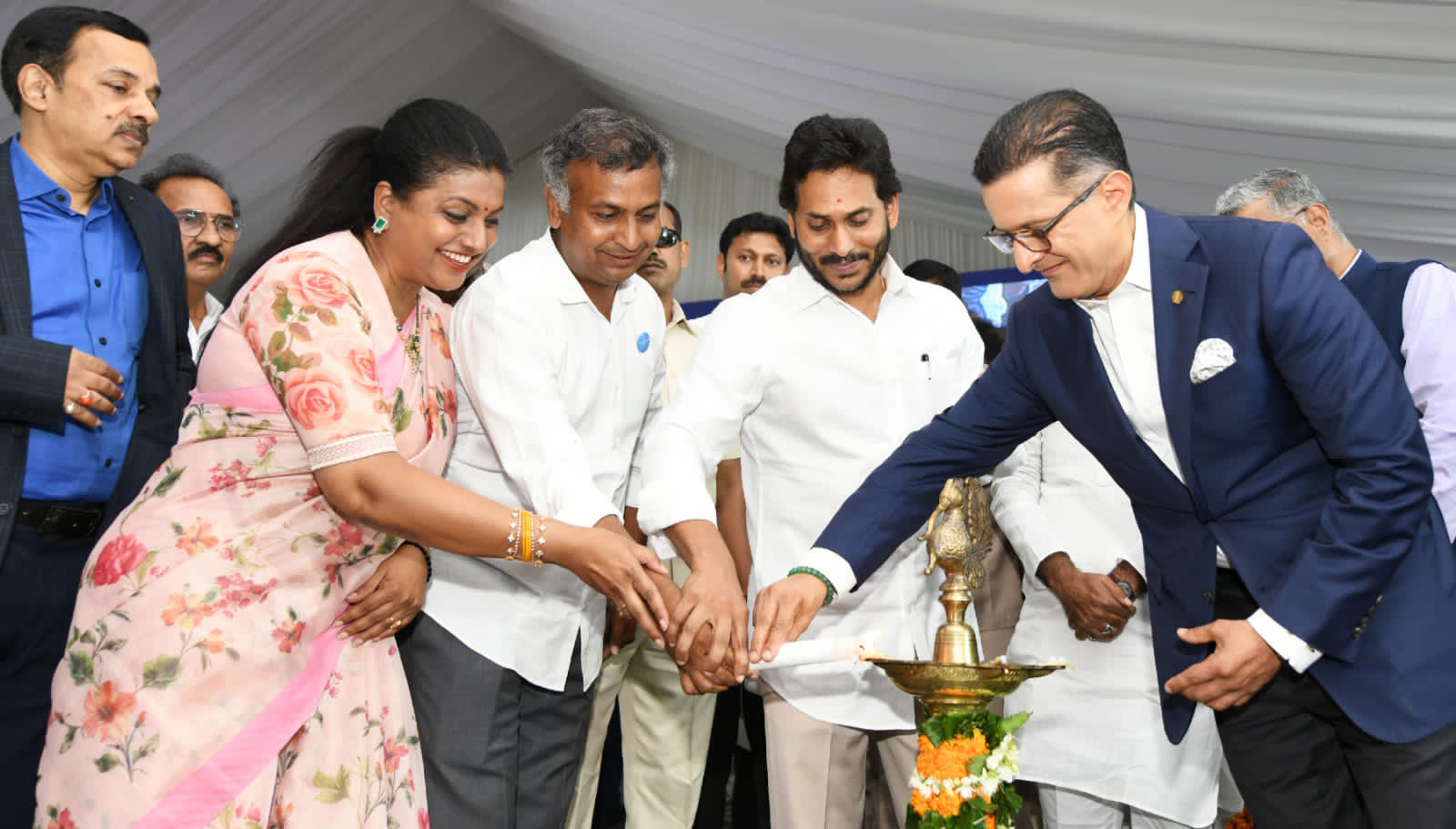 Oberoi goes big in AP - VIS
