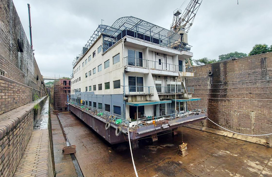 Dry Docking & Repair of Floating Hotel completed - VIS